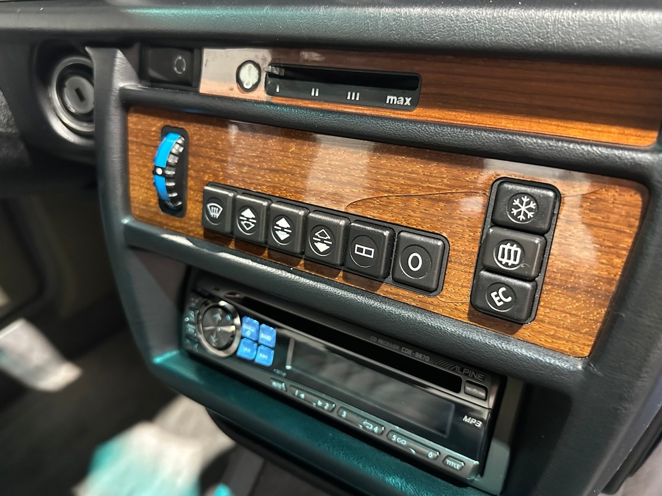 NO RESERVE: 1985 Mercedes-Benz 190E 2.3 For Sale | The MB Market