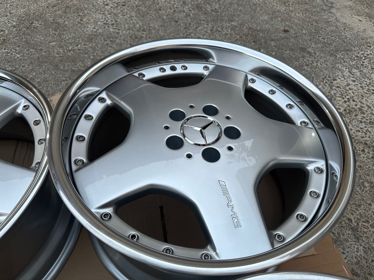 Staggered 2-Piece 18" AMG Aero II Monoblock Wheels by BBS For Sale ...