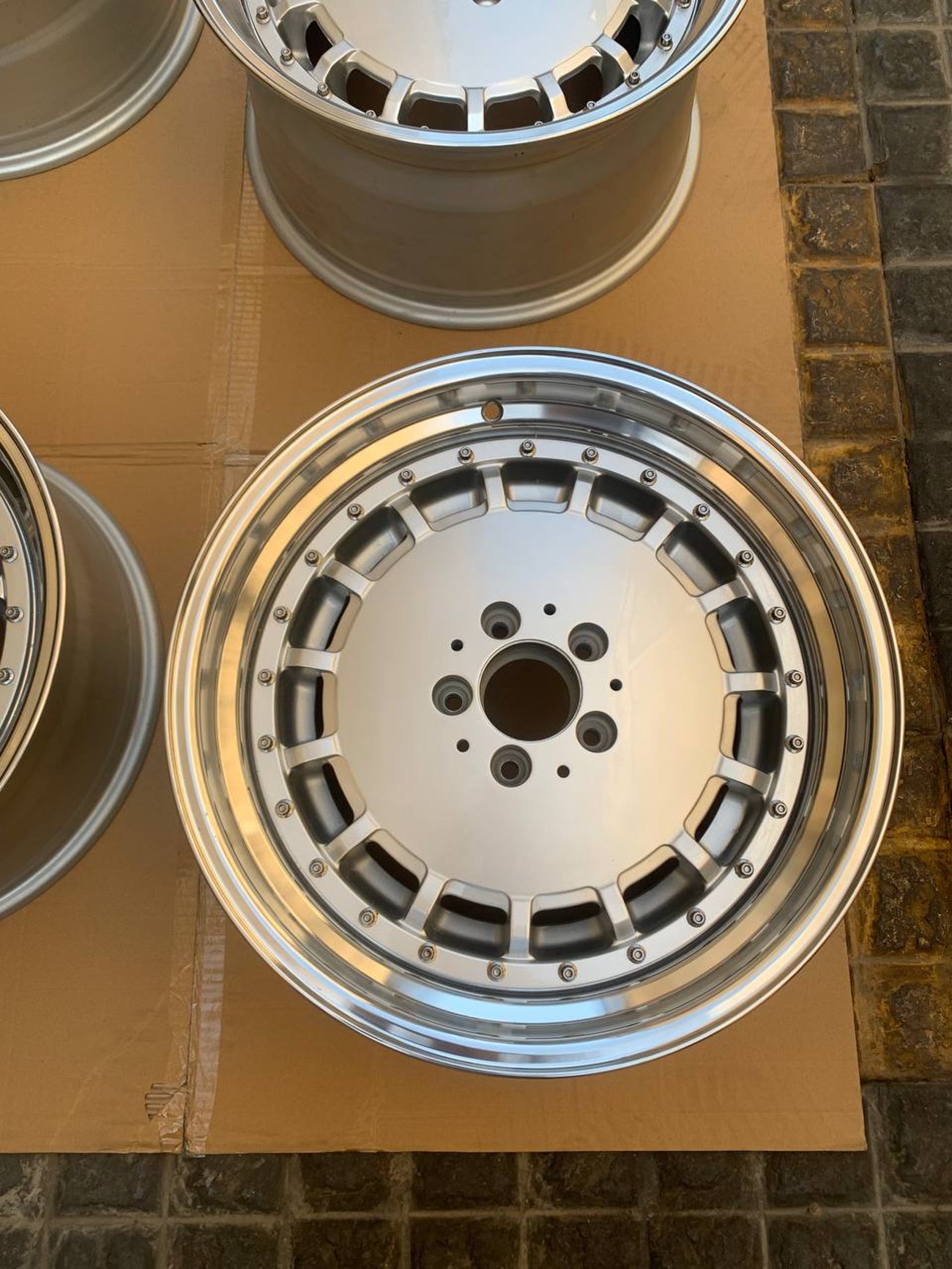 Custom 18" Gullideckel 2-Piece Wheels For Sale | The MB Market