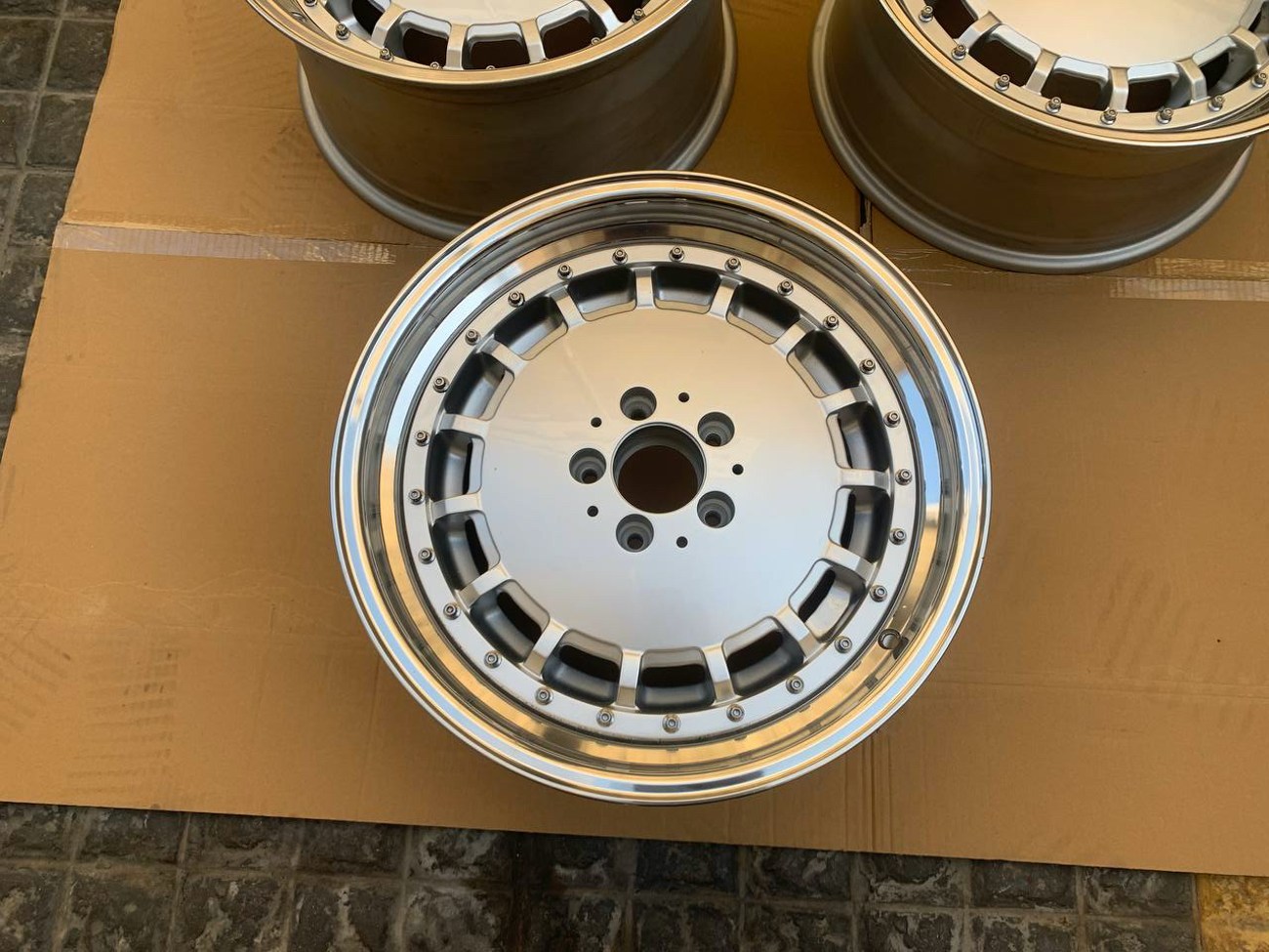 Custom 18" Gullideckel 2-Piece Wheels For Sale | The MB Market