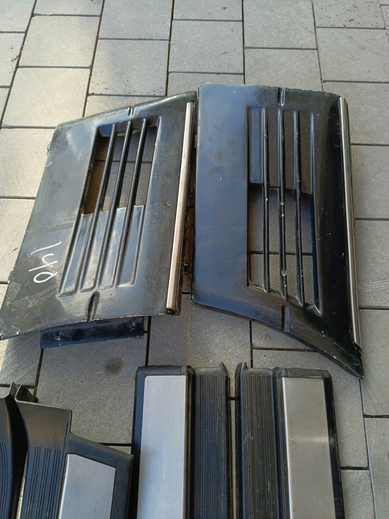 W140 Lorinser Exhaust, Side Vents, and Door Sills For Sale | The MB Market