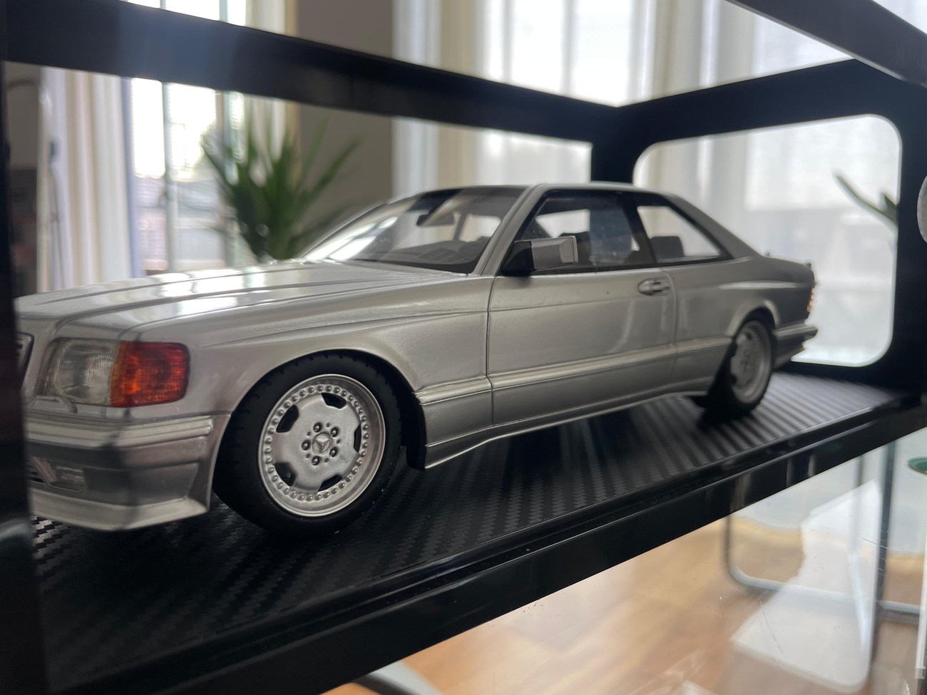 #34/66 Ivy Merit Mercedes-Benz 560SEC 6.0 AMG Widebody 1:18 Model For ...