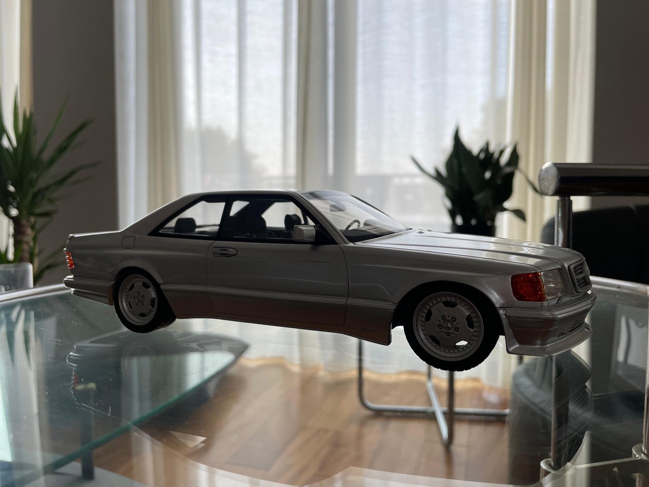 #34/66 Ivy Merit Mercedes-Benz 560SEC 6.0 AMG Widebody 1:18 Model For ...