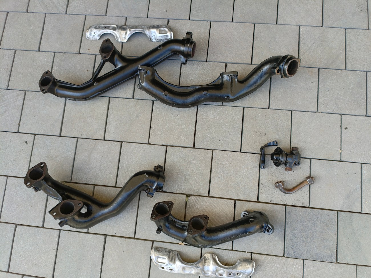 M117 Tri-Y Headers for Mercedes-Benz W/C126 For Sale | The MB Market
