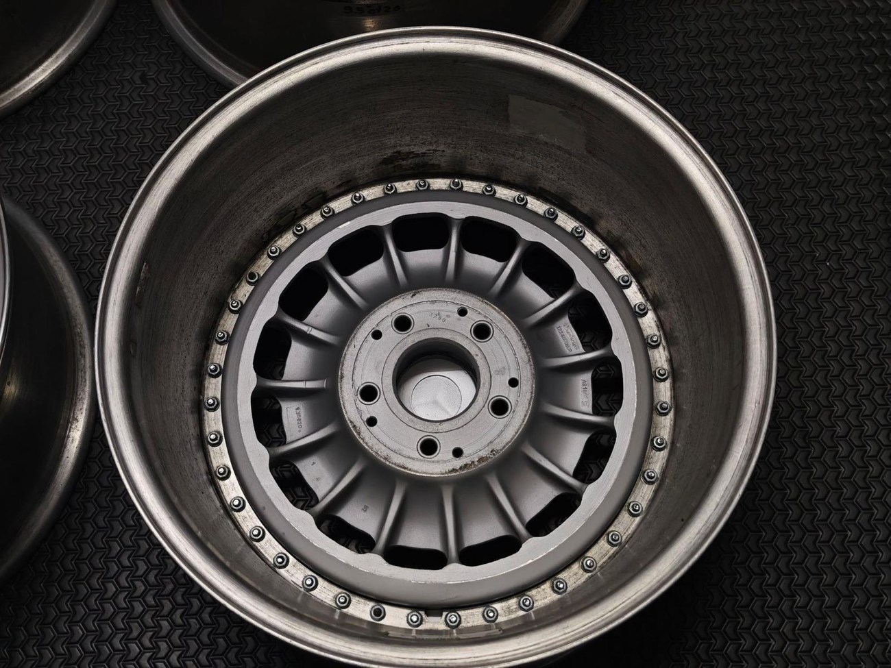Custom 3-Piece 17" Barock/Bundt Wheels For Sale | The MB Market