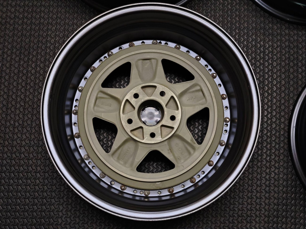 Custom Stepped 18" AMG Penta Wheels For Sale | The MB Market