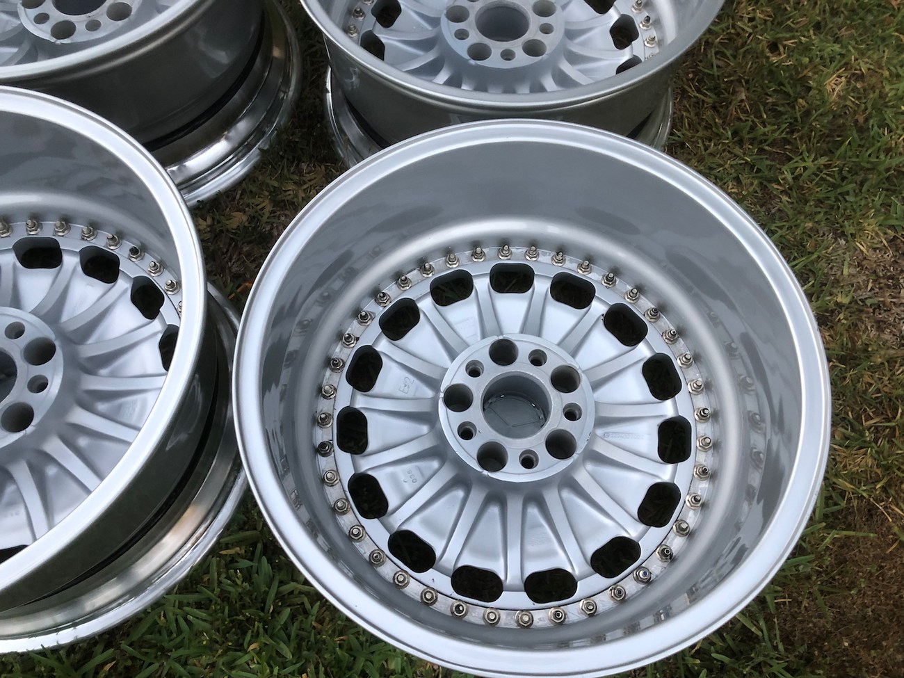 Custom 18" Gullideckel 3-Piece Wheels For Sale | The MB Market