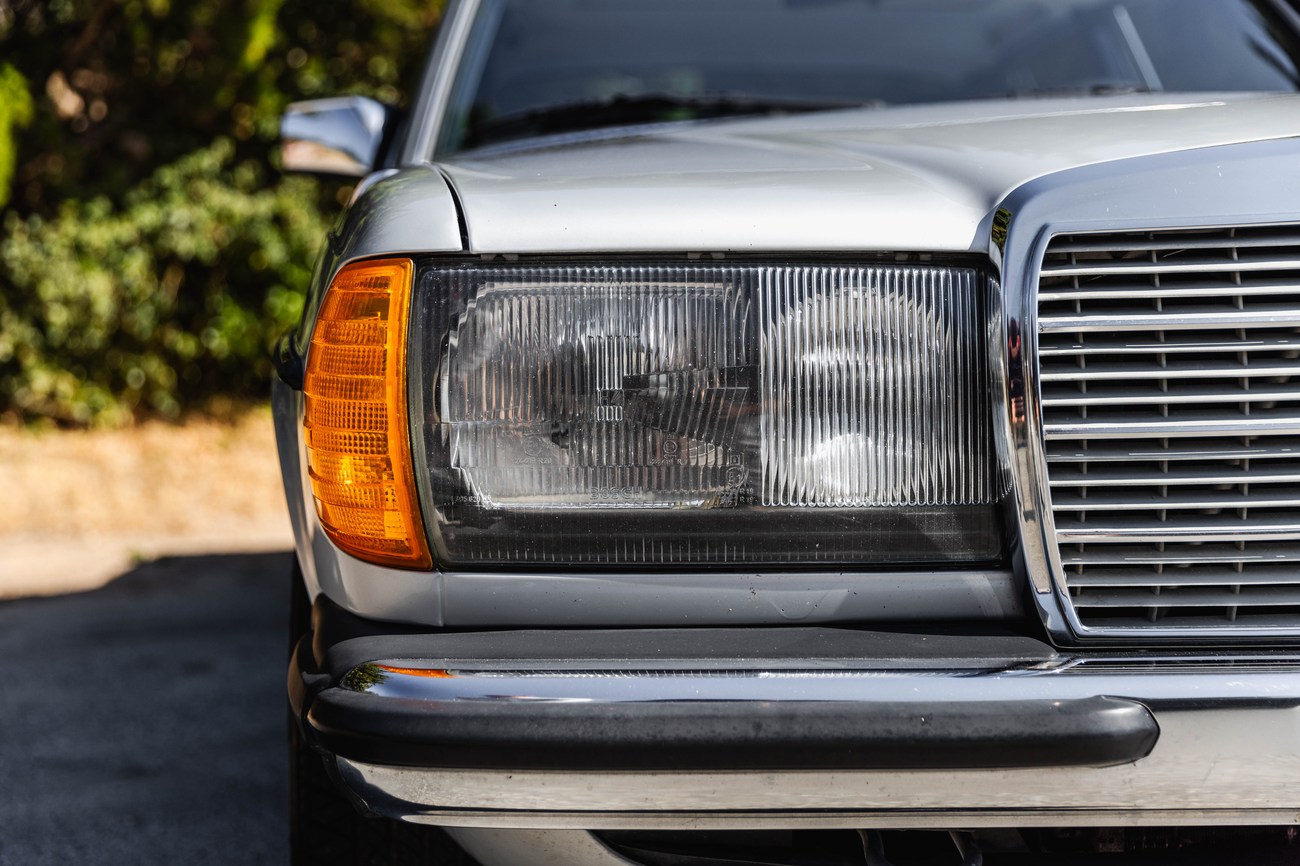 Euro 1984 Mercedes-Benz 300D For Sale | The MB Market