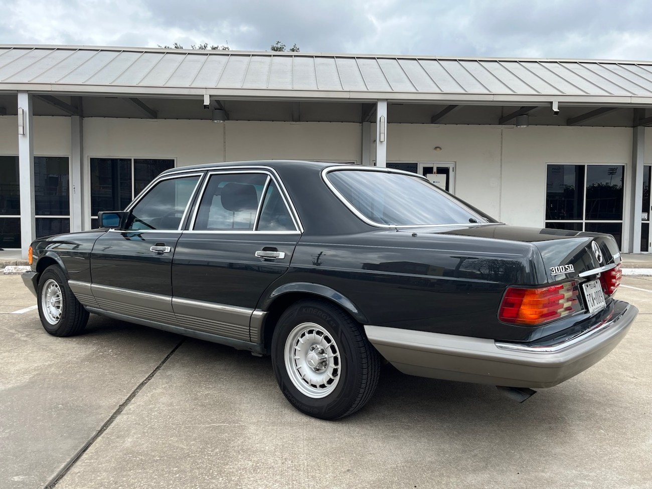 28-Years Owned 1985 Mercedes-Benz 300SD For Sale | The MB Market