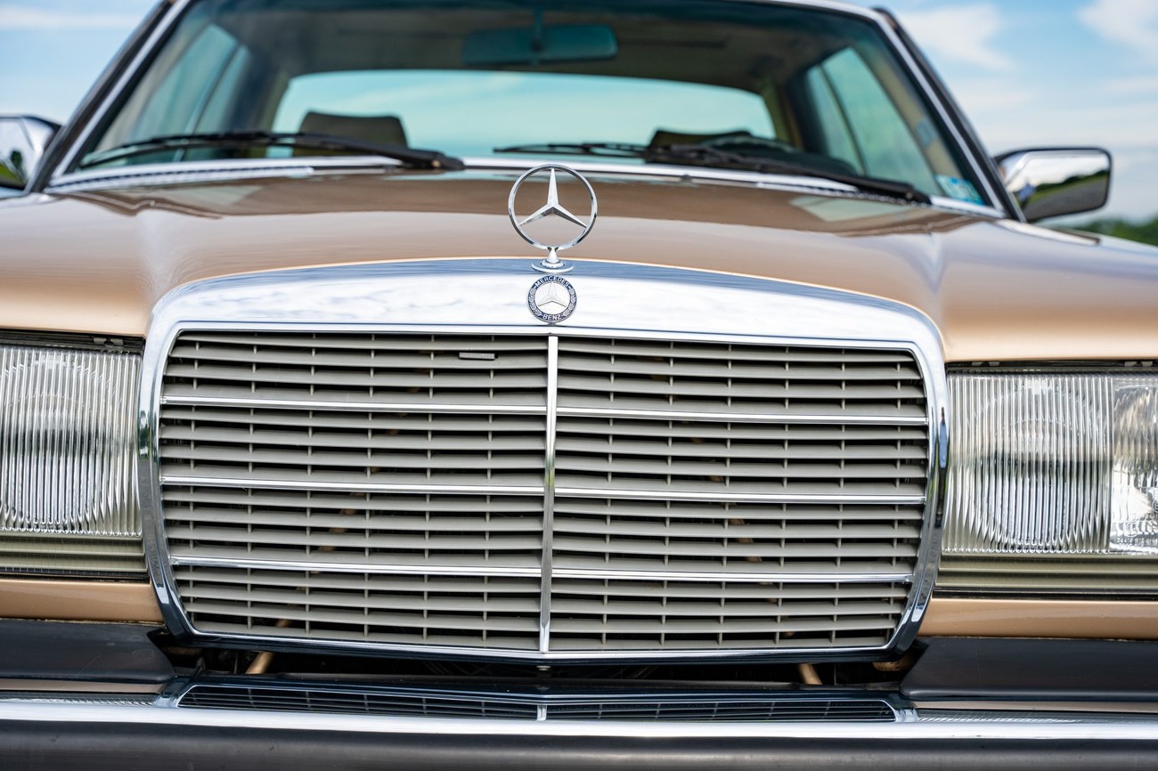 Modified 1983 Mercedes-Benz 300CD Turbo For Sale | The MB Market