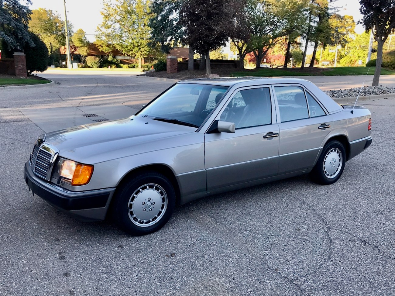 41k-Mile 1990 Mercedes-Benz 300E For Sale | The MB Market