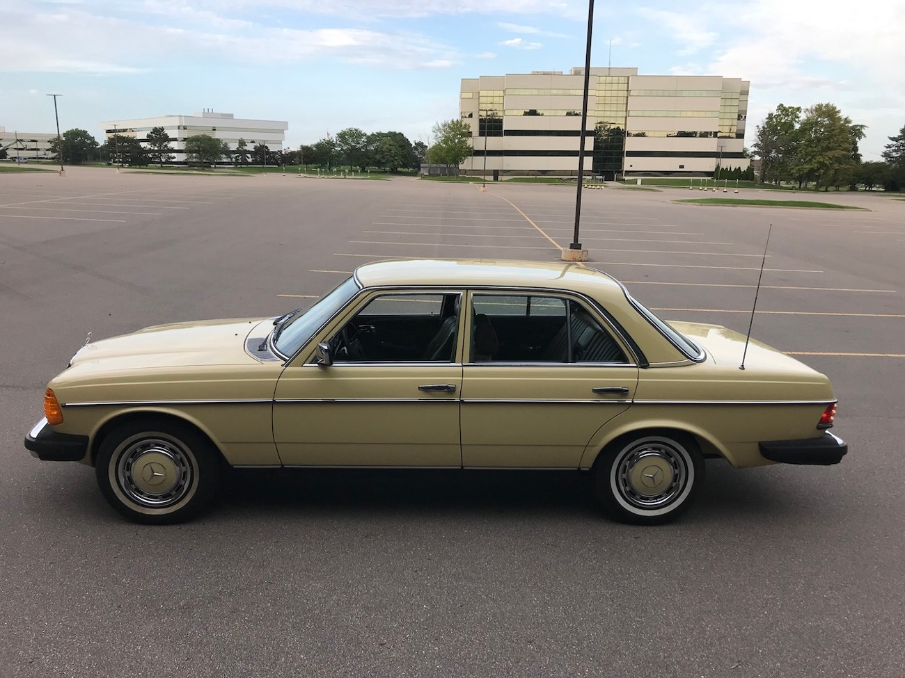 1979 Mercedes-Benz 300D For Sale | The MB Market