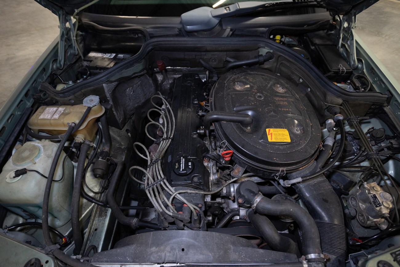 1987 Mercedes-Benz 260E For Sale | The MB Market