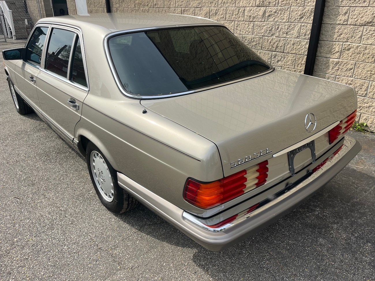 1987 Mercedes-Benz 560SEL For Sale | The MB Market