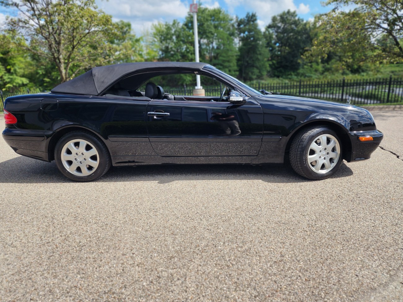 2000 Mercedes-Benz CLK320 Cabriolet w/39k miles For Sale | The MB Market