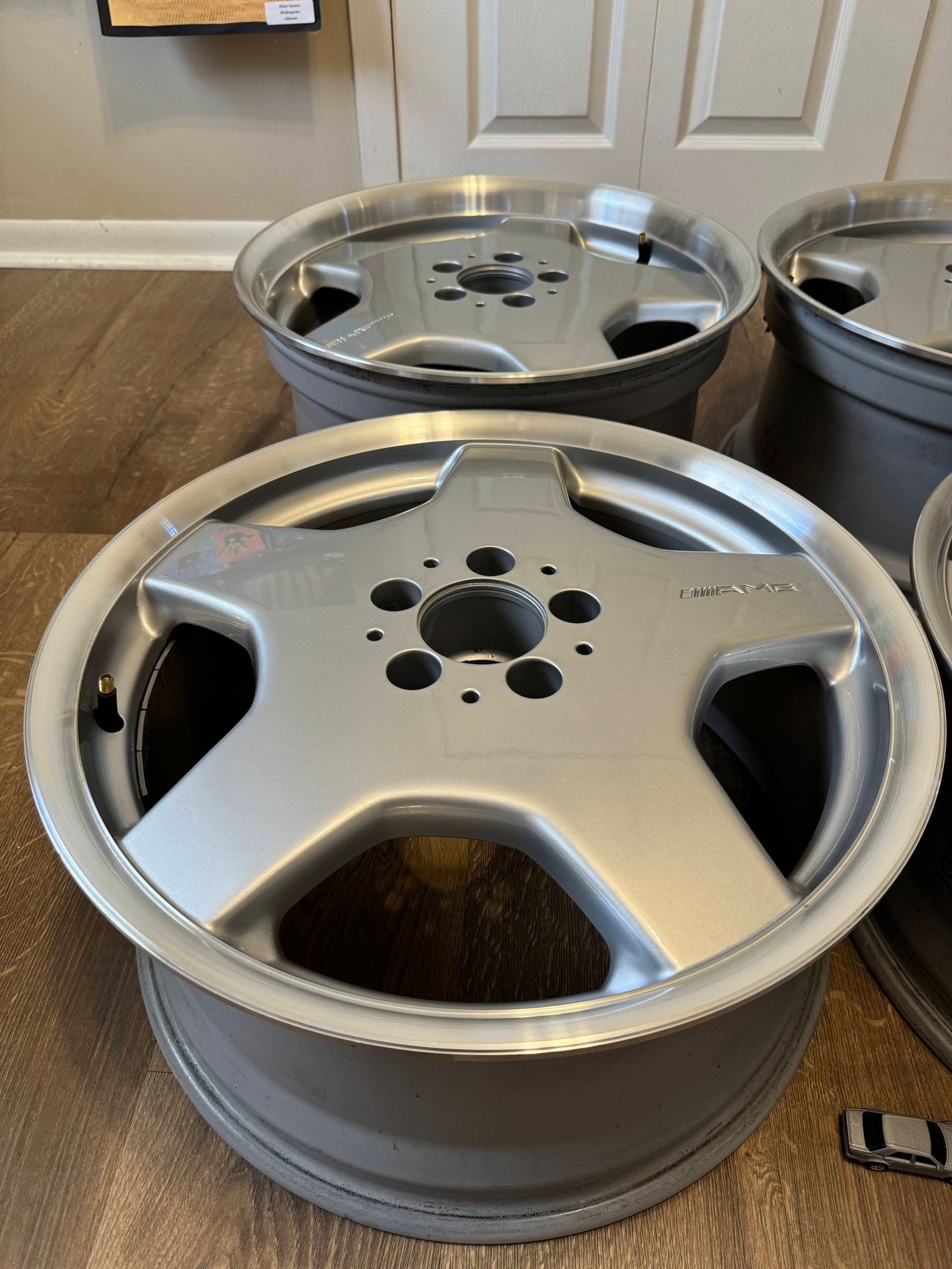 NO RESERVE: Staggered 18" AMG Monoblock Wheels For Sale | The MB Market