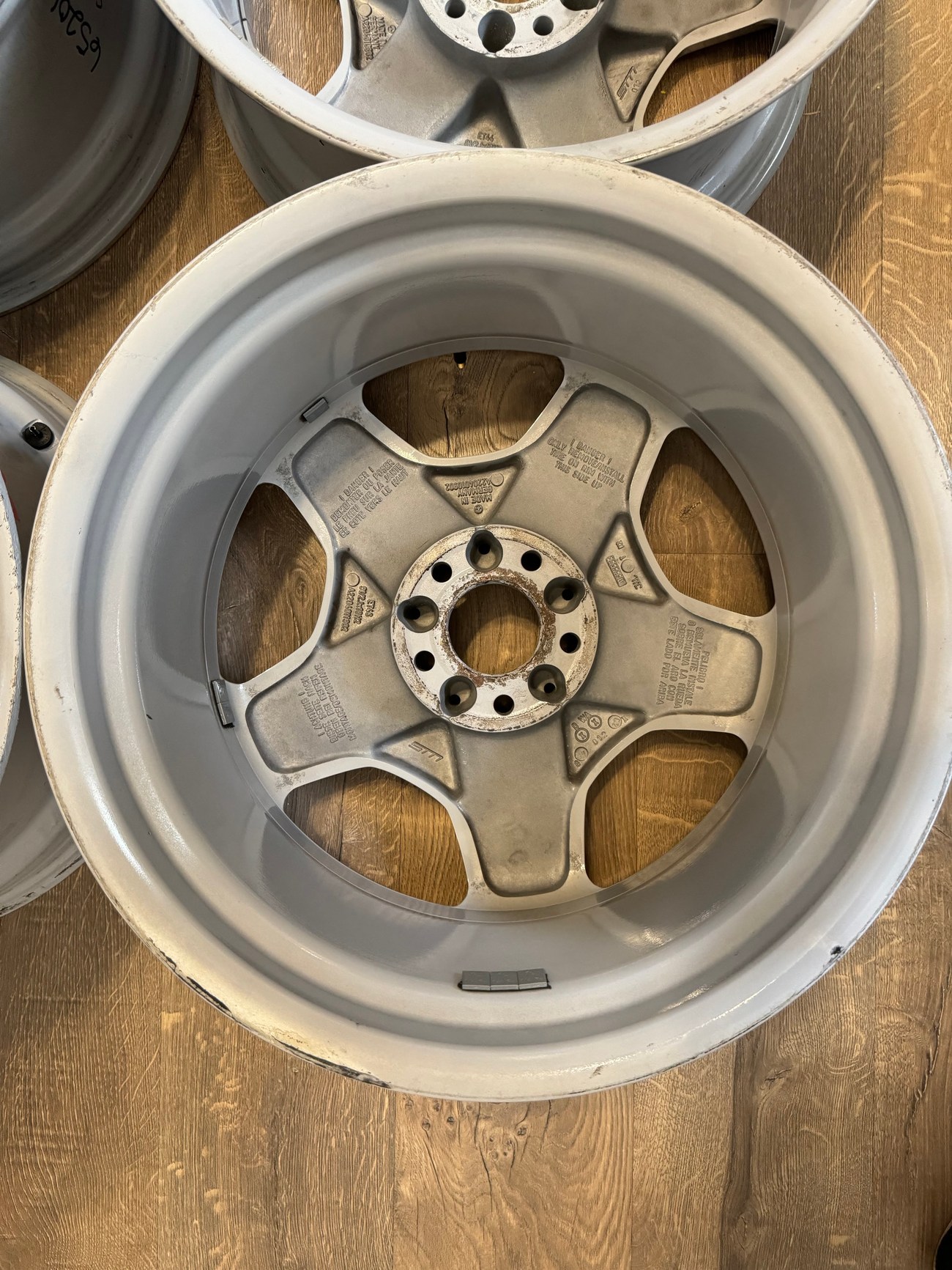 NO RESERVE: Staggered 18" AMG Monoblock Wheels For Sale | The MB Market
