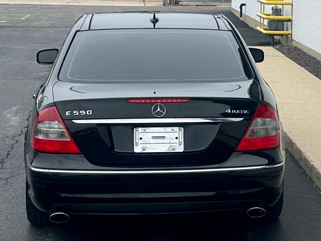 One-Owner 2009 Mercedes-Benz E550 4Matic For Sale | The MB Market