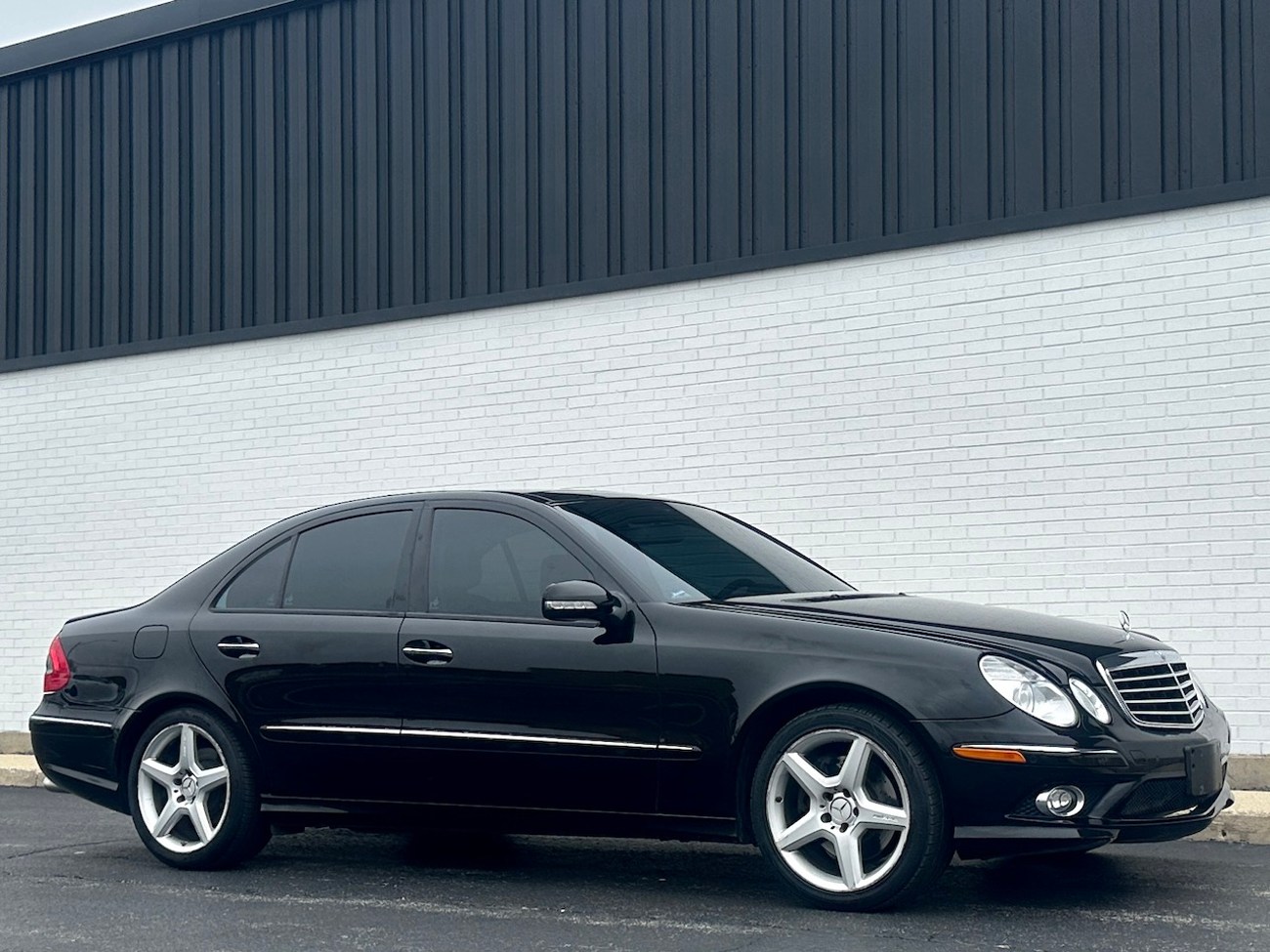 One-Owner 2009 Mercedes-Benz E550 4Matic For Sale | The MB Market