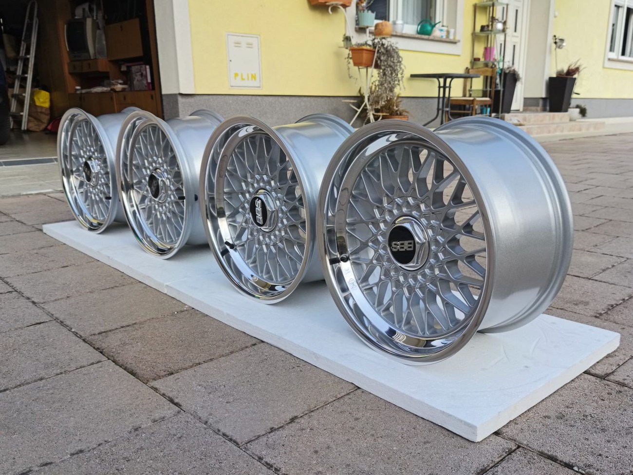 Authentic Staggered 16" BBS RG Forged Wheels For Sale | The MB Market