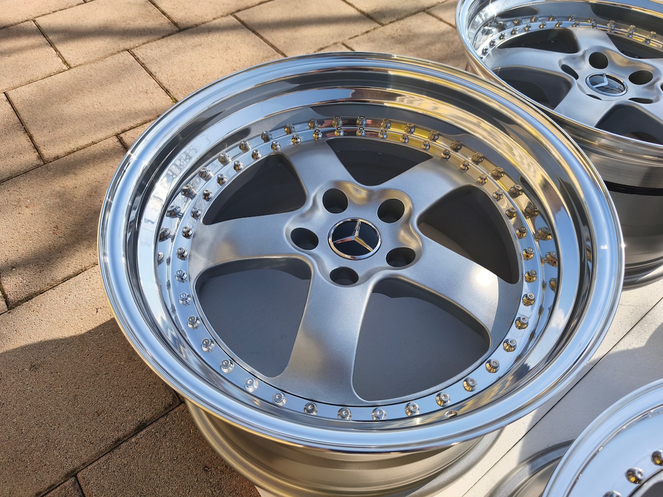 Staggered 2-Piece 18" ETA Beta Avior Wheels For Sale | The MB Market