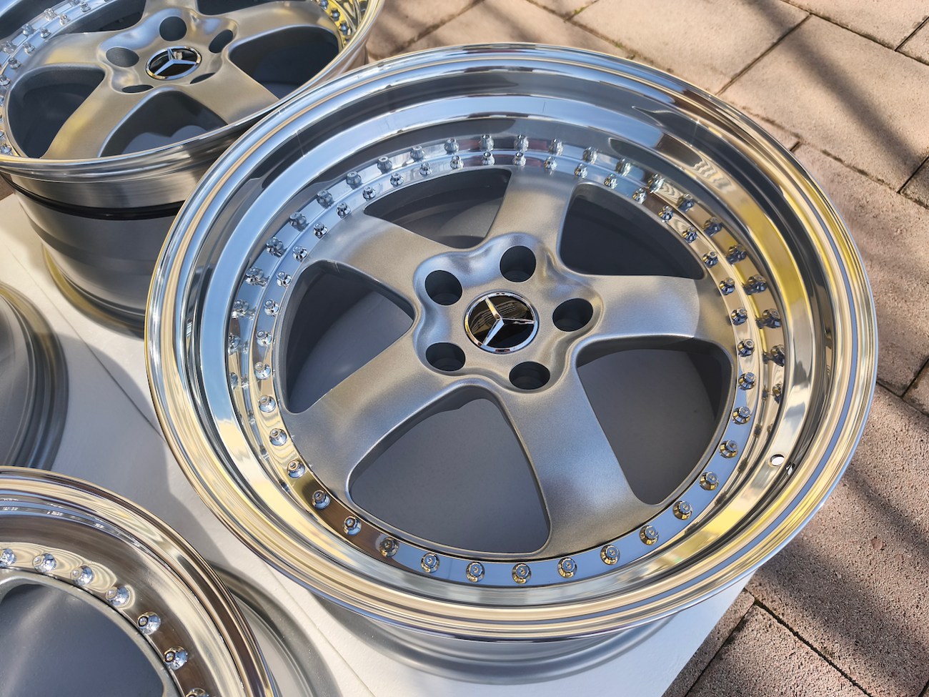 Staggered 2-Piece 18" ETA Beta Avior Wheels For Sale | The MB Market