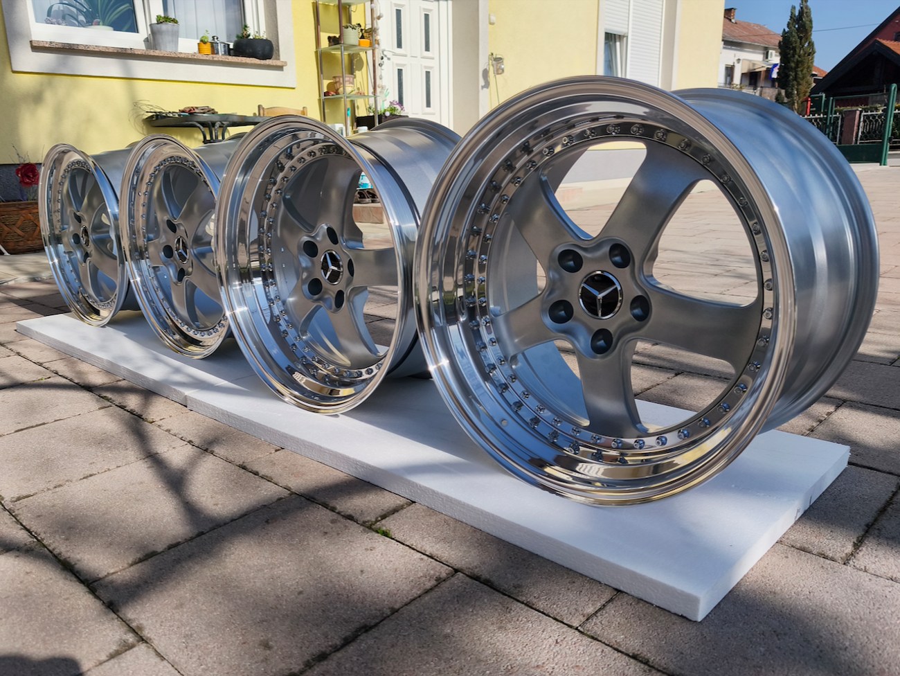 Staggered 2-Piece 18" ETA Beta Avior Wheels For Sale | The MB Market