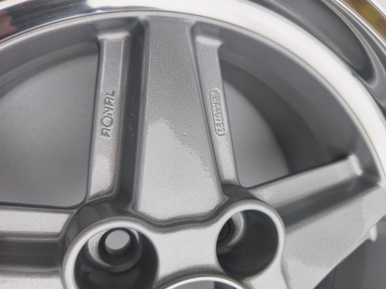 Staggered 16" Ronal R9 Penta Wheels For Sale | The MB Market