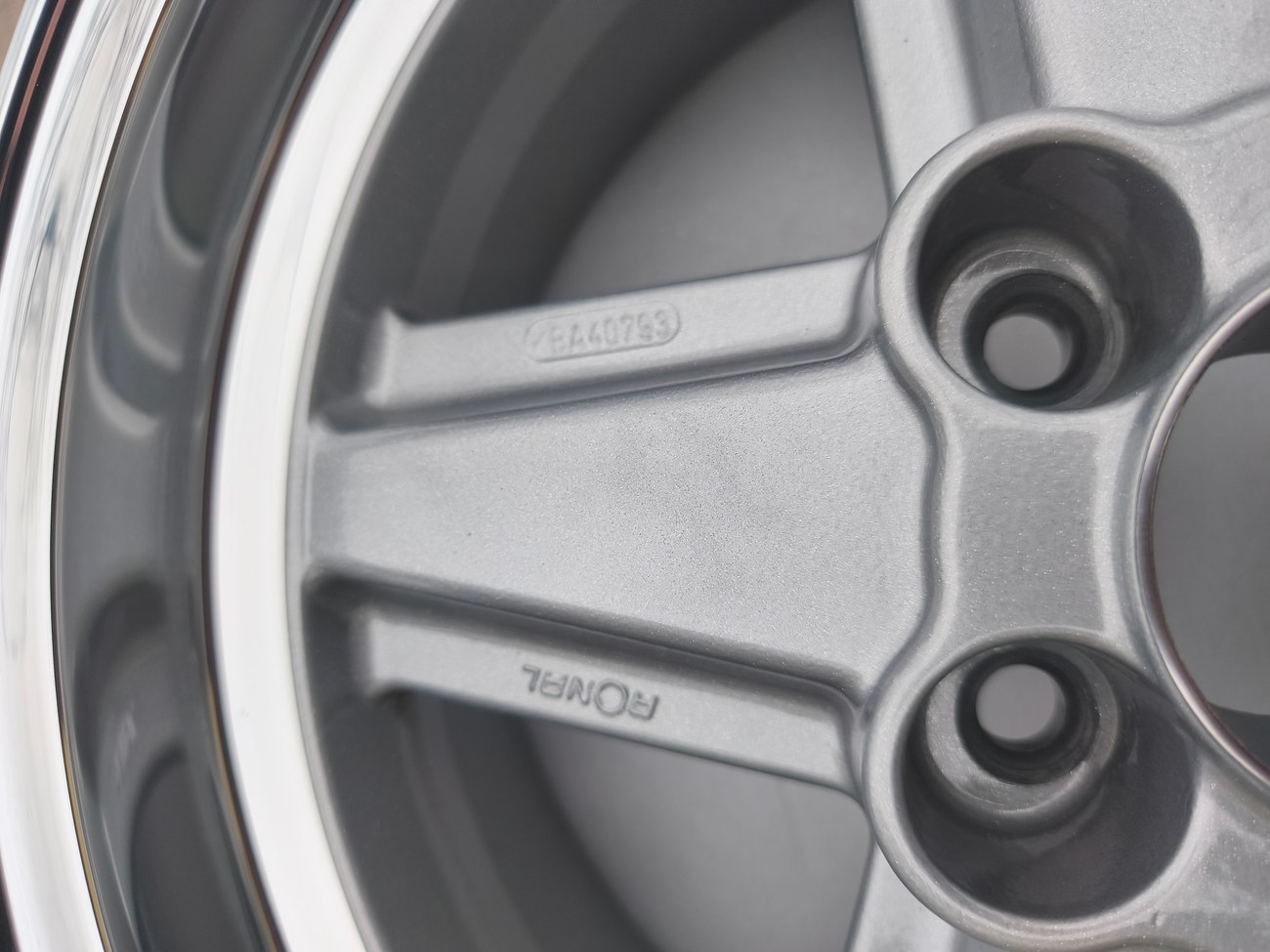 Staggered 16" Ronal R9 Penta Wheels For Sale | The MB Market