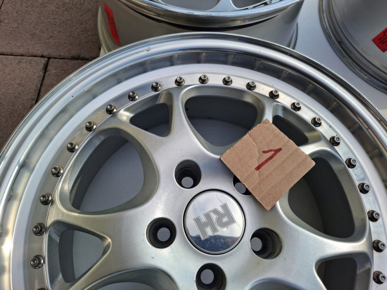 Staggered 2-Piece 17" RH Alurad ZW3 Wheels For Sale | The MB Market