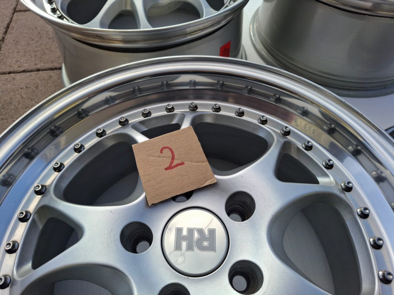 Staggered 2-Piece 17" RH Alurad ZW3 Wheels For Sale | The MB Market