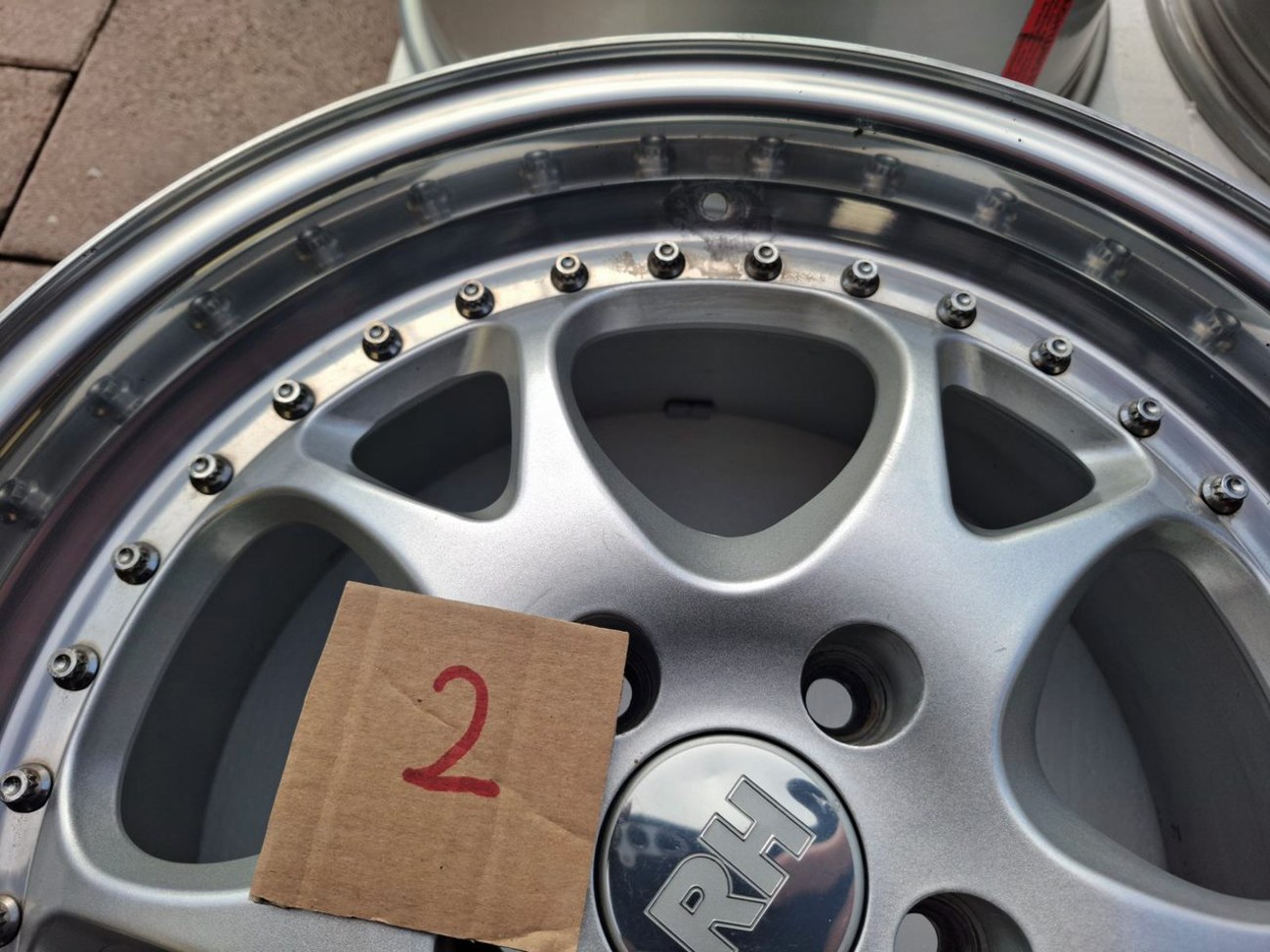 Staggered 2-Piece 17" RH Alurad ZW3 Wheels For Sale | The MB Market