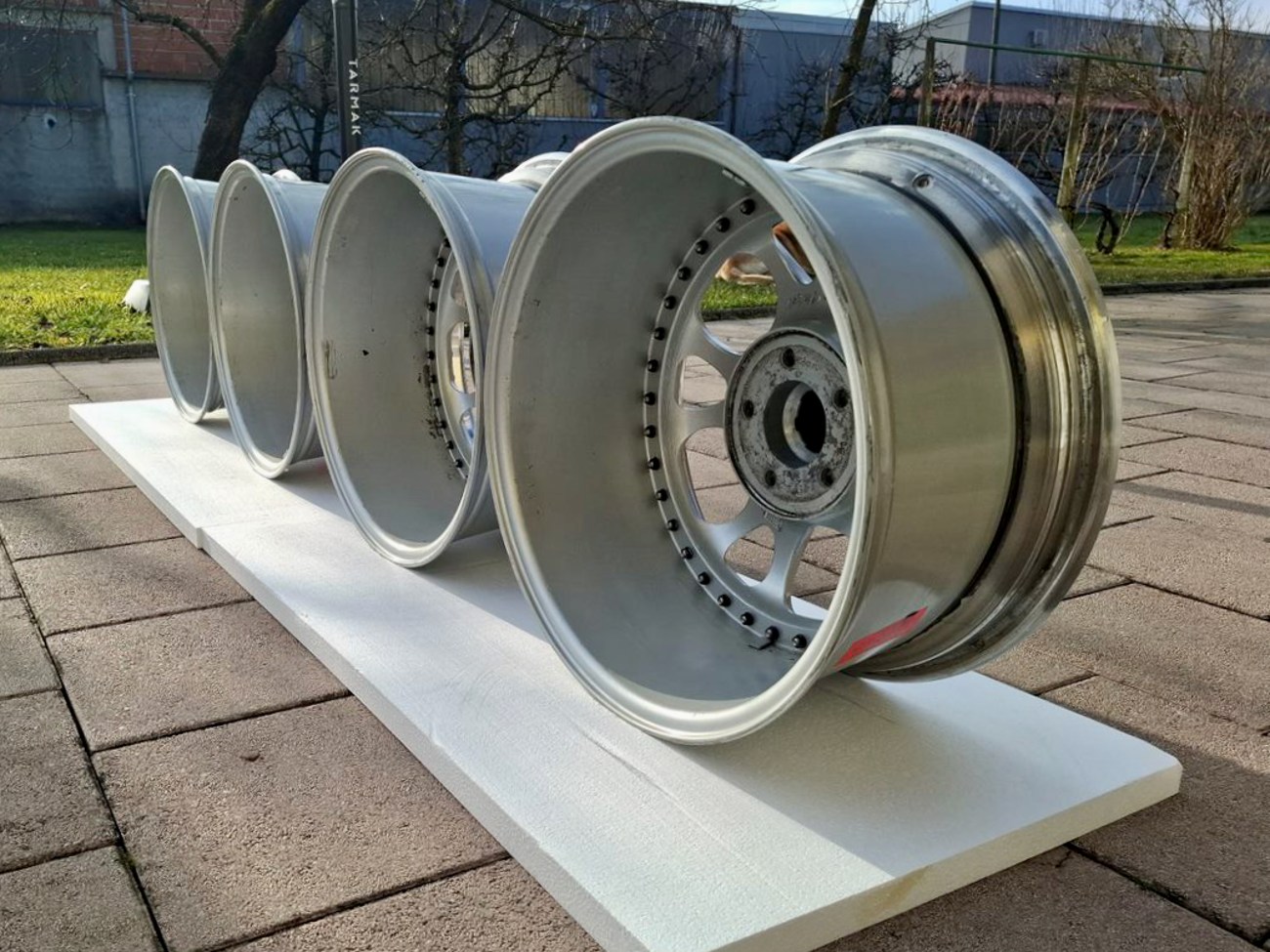 Staggered 2-Piece 17" RH Alurad ZW3 Wheels For Sale | The MB Market