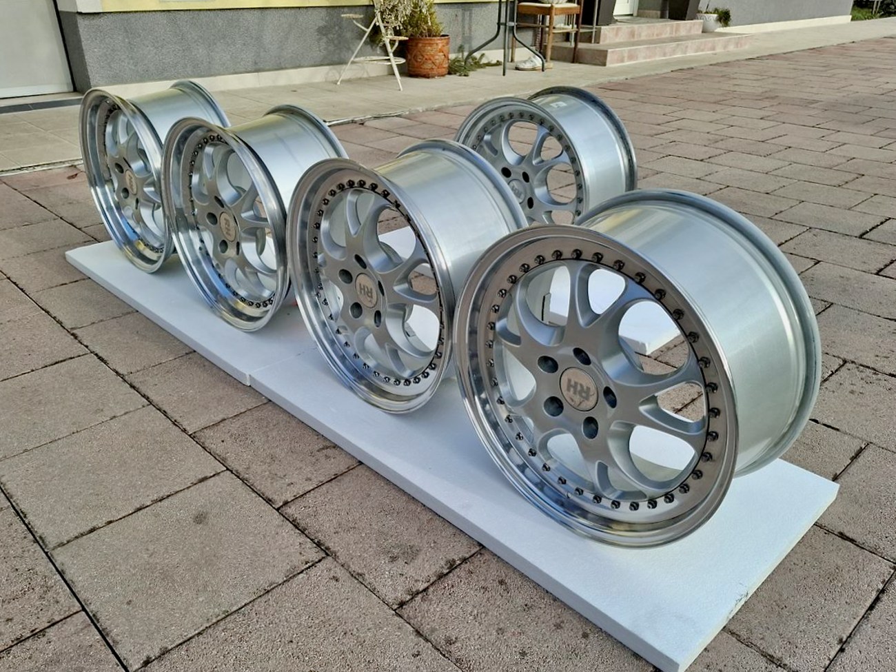 Staggered 2-Piece 17" RH Alurad ZW3 Wheels For Sale | The MB Market