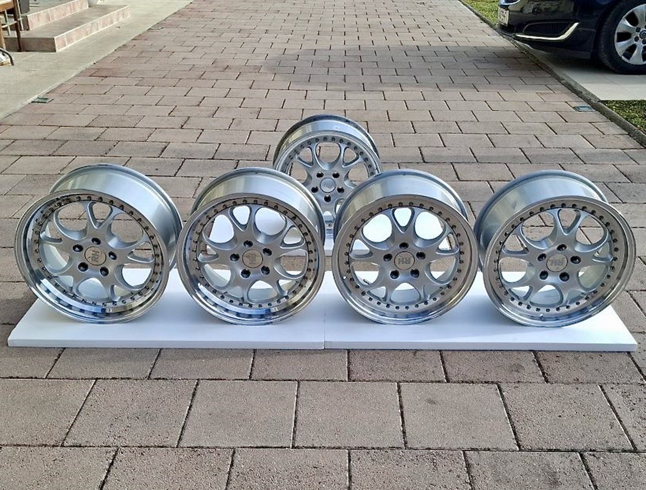 Staggered 2-Piece 17" RH Alurad ZW3 Wheels For Sale | The MB Market