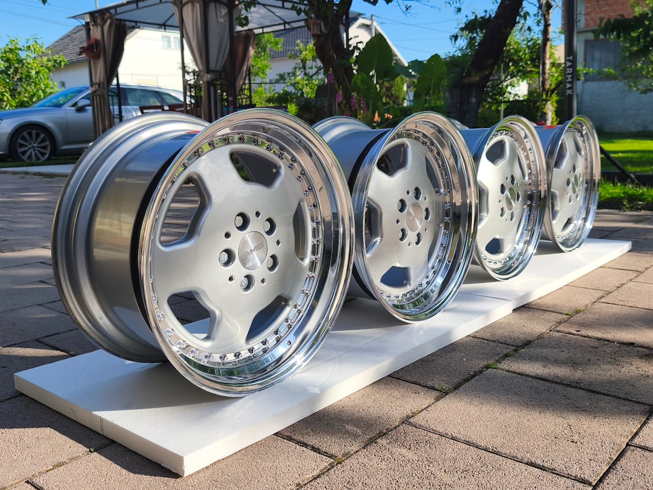 Staggered 2-Piece 17" RH Alurad ZW2 Topline Wheels For Sale | The MB Market