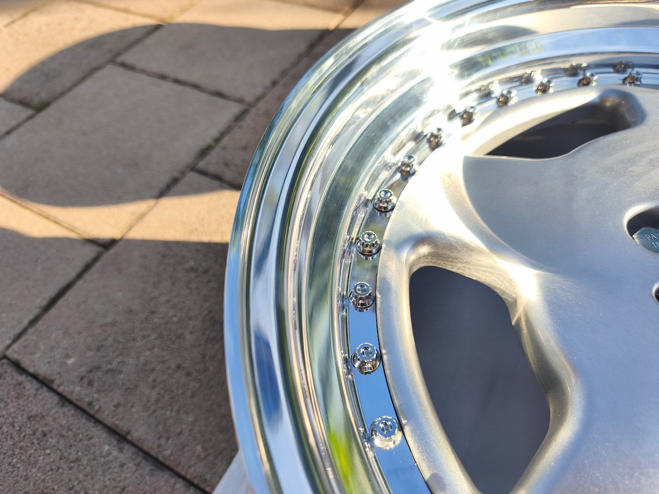 Staggered 2-Piece 17" RH Alurad ZW2 Topline Wheels For Sale | The MB Market