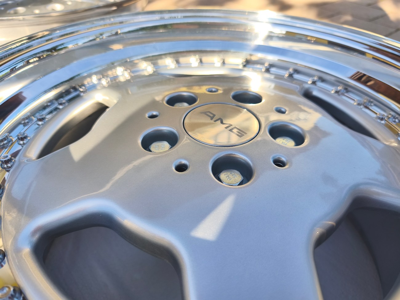 Staggered 2-Piece 17" RH Alurad ZW2 Topline Wheels For Sale | The MB Market