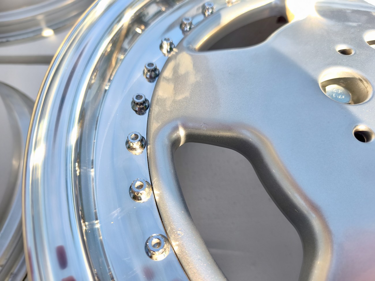 Staggered 2-Piece 17" RH Alurad ZW2 Topline Wheels For Sale | The MB Market