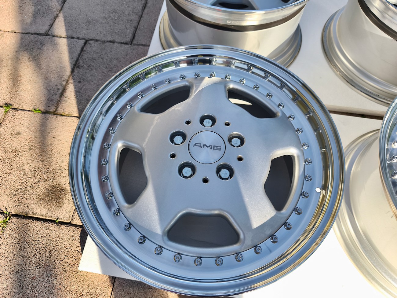Staggered 2-Piece 17" RH Alurad ZW2 Topline Wheels For Sale | The MB Market