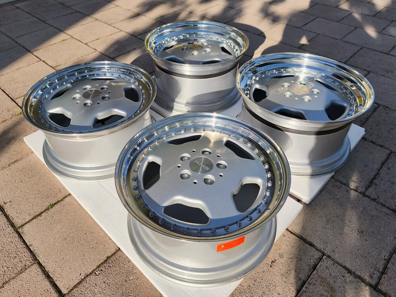 Staggered 2-Piece 17" RH Alurad ZW2 Topline Wheels For Sale | The MB Market