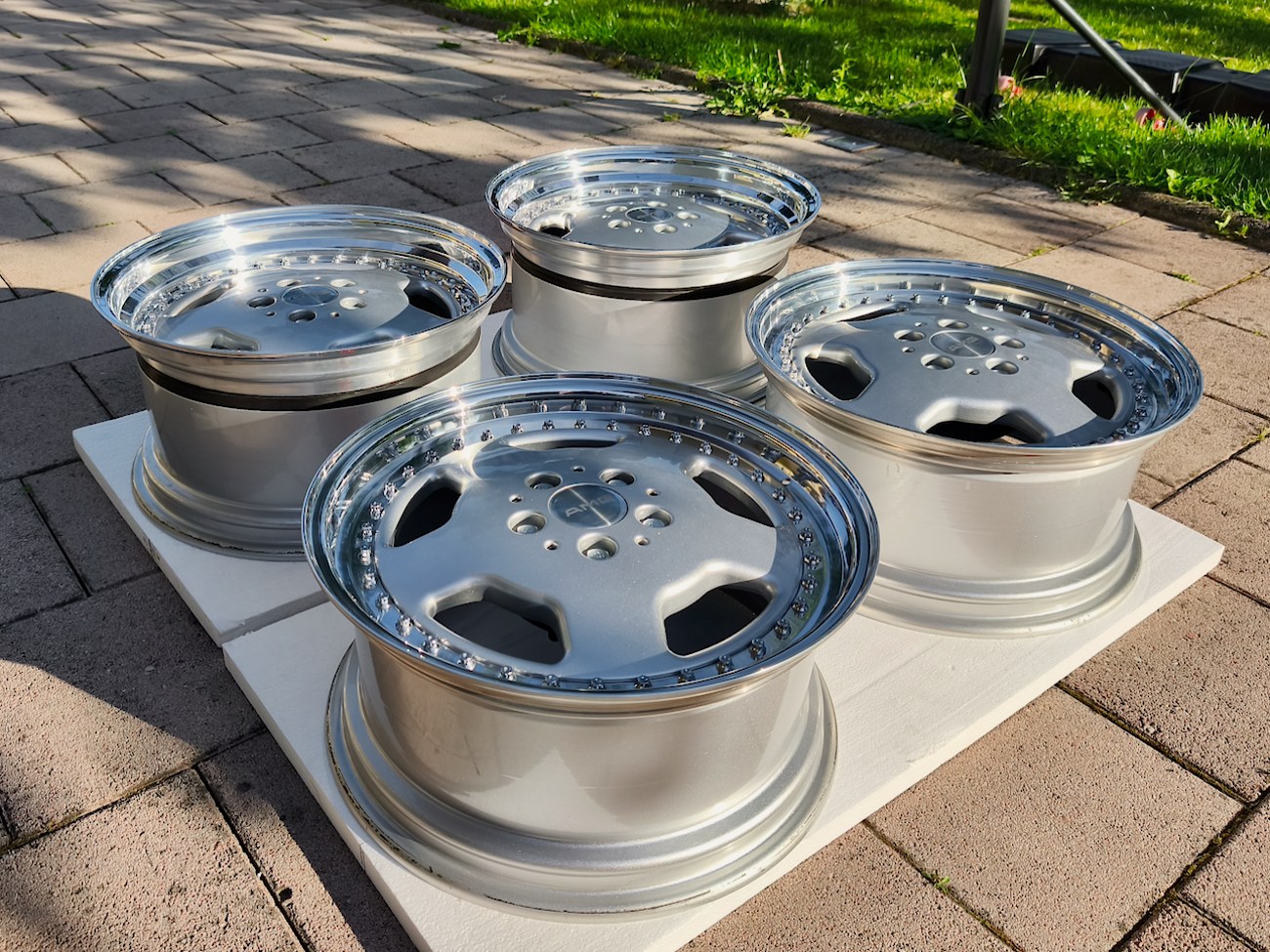 Staggered 2-Piece 17" RH Alurad ZW2 Topline Wheels For Sale | The MB Market