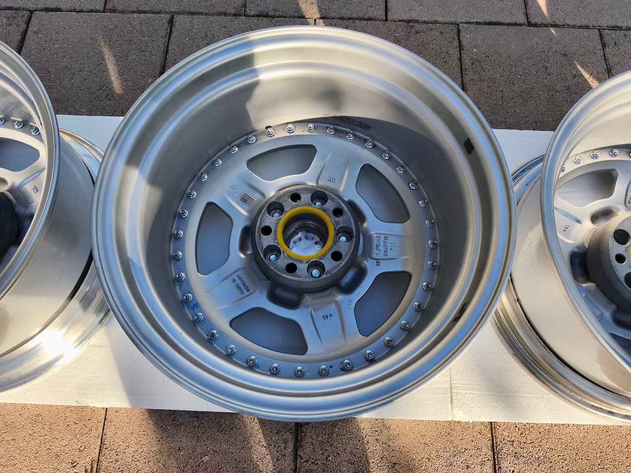 Staggered 2-Piece 17" RH Alurad ZW2 Topline Wheels For Sale | The MB Market