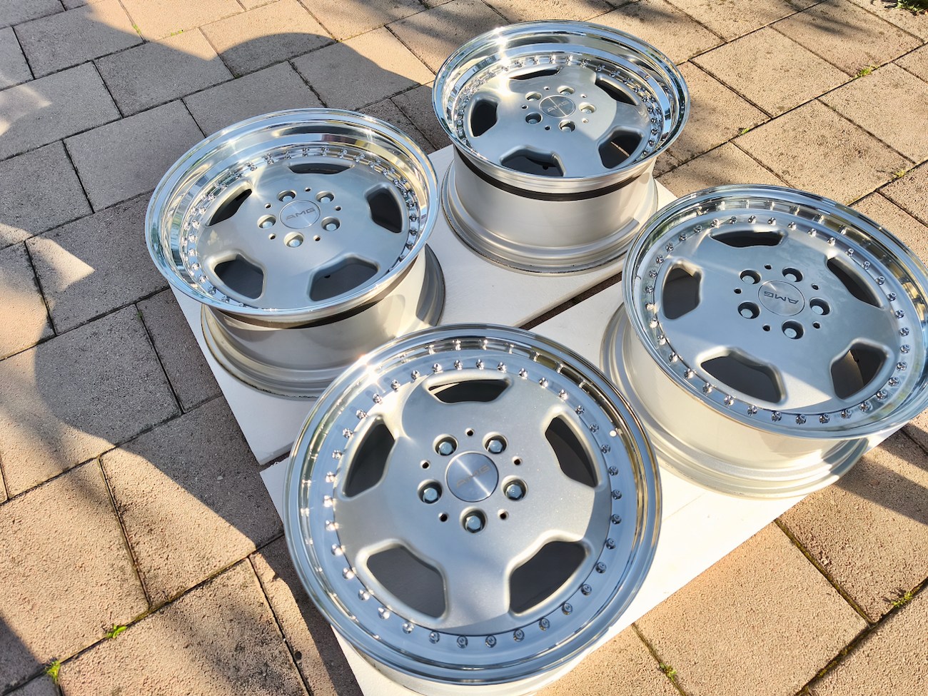 Staggered 2-Piece 17" RH Alurad ZW2 Topline Wheels For Sale | The MB Market