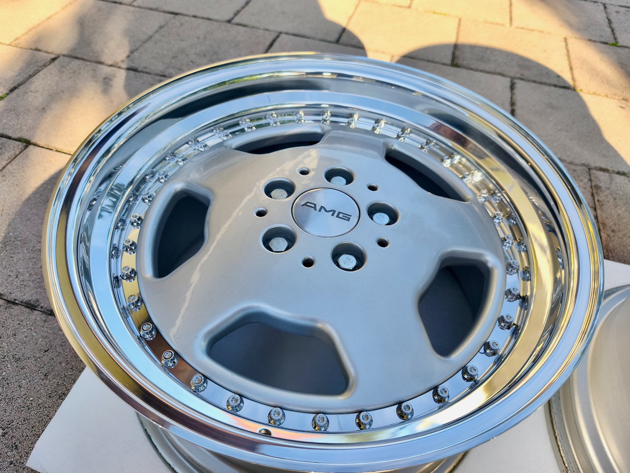 Staggered 2-Piece 17" RH Alurad ZW2 Topline Wheels For Sale | The MB Market