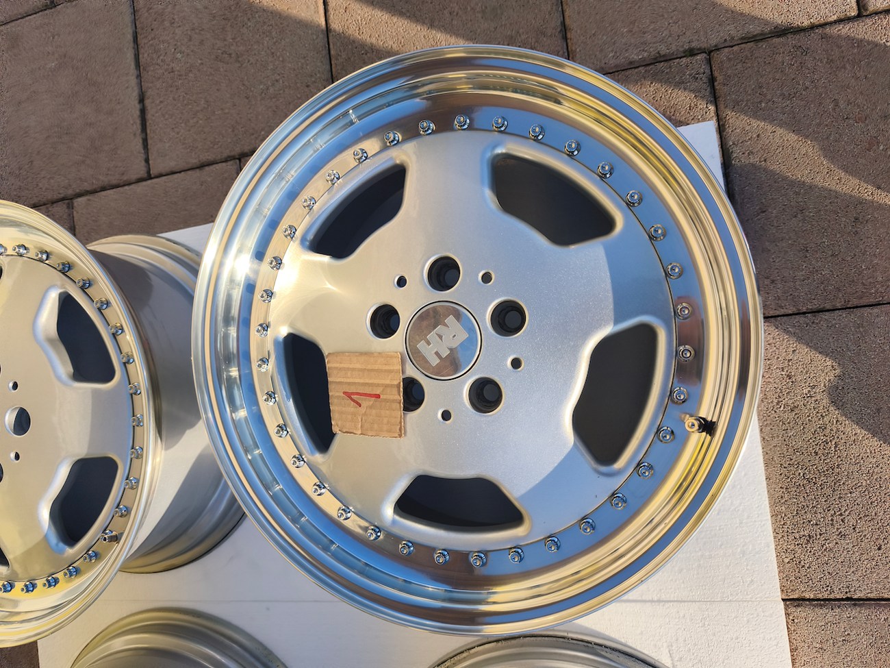 Staggered 2-Piece 17" RH Alurad ZW2 Topline Wheels For Sale | The MB Market