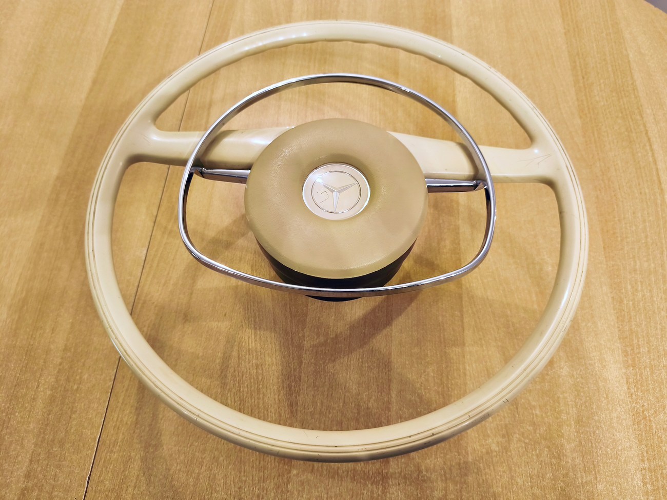 Original Ivory Petri Bakelite Steering Wheel For Sale | The MB Market