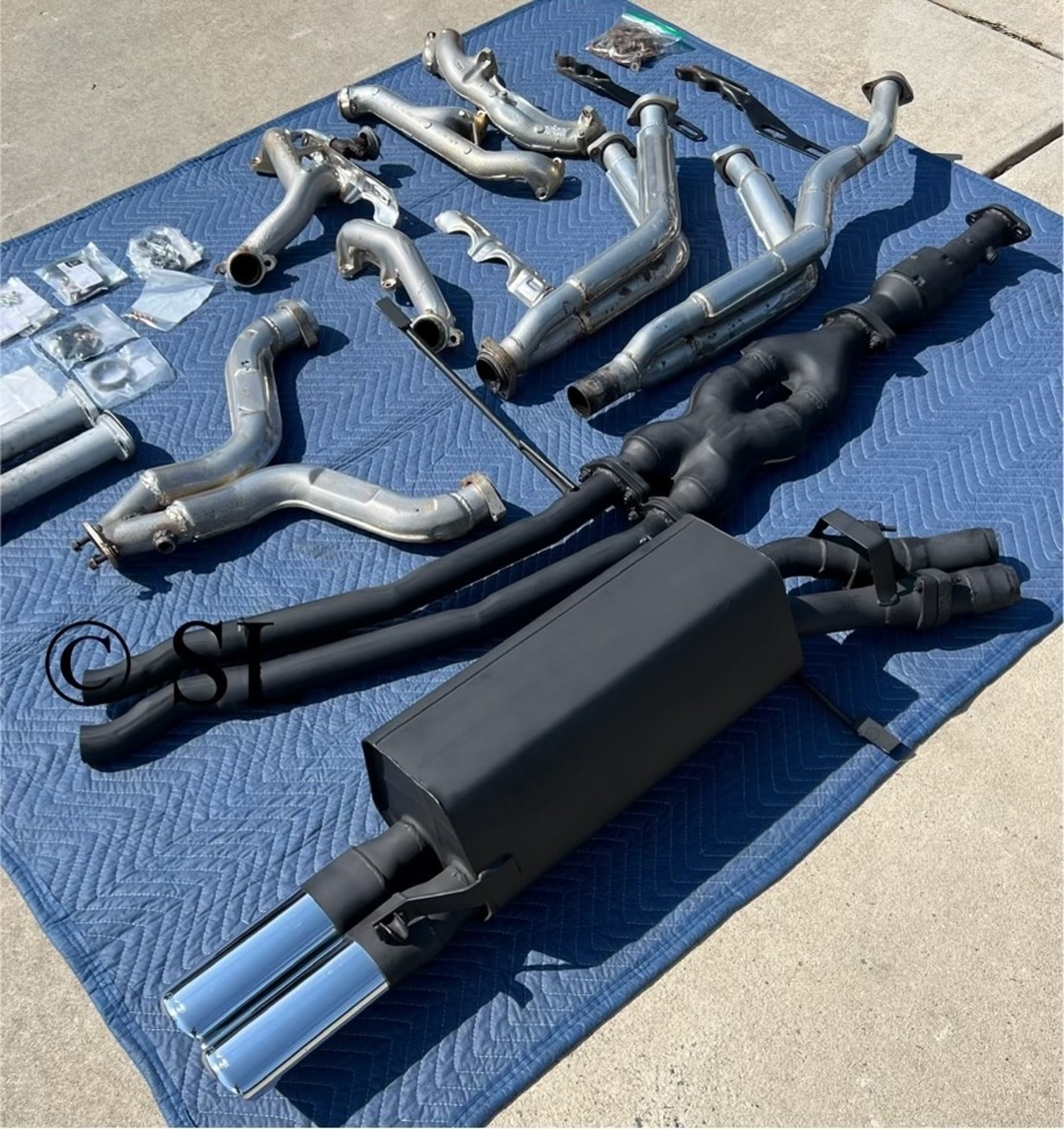 Authentic AMG / Mercedes-Benz M117 Exhaust For Sale | The MB Market