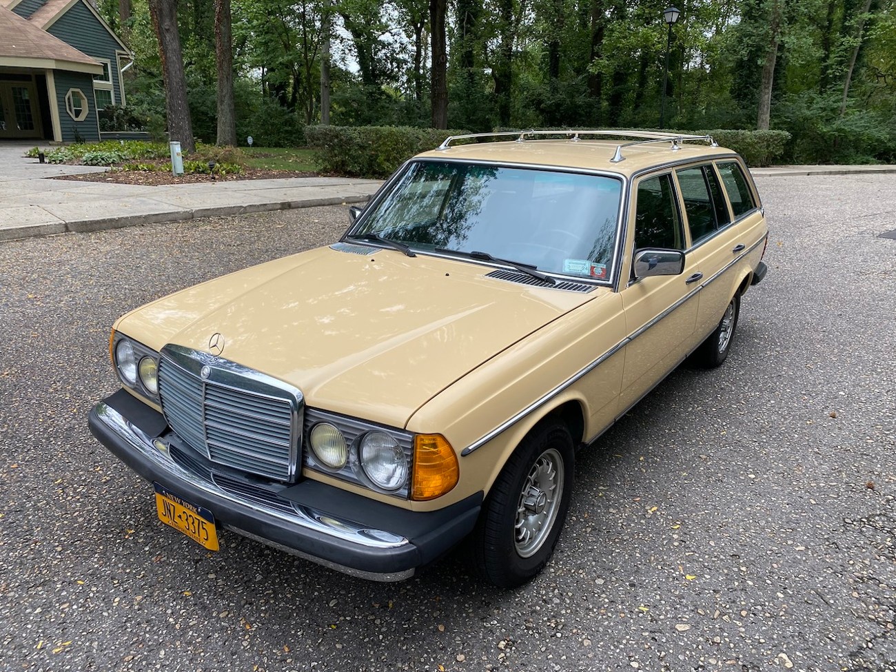1982 Mercedes-Benz 300TDT For Sale | The MB Market