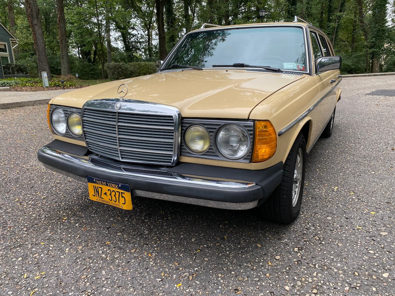 1982 Mercedes-Benz 300TDT For Sale | The MB Market